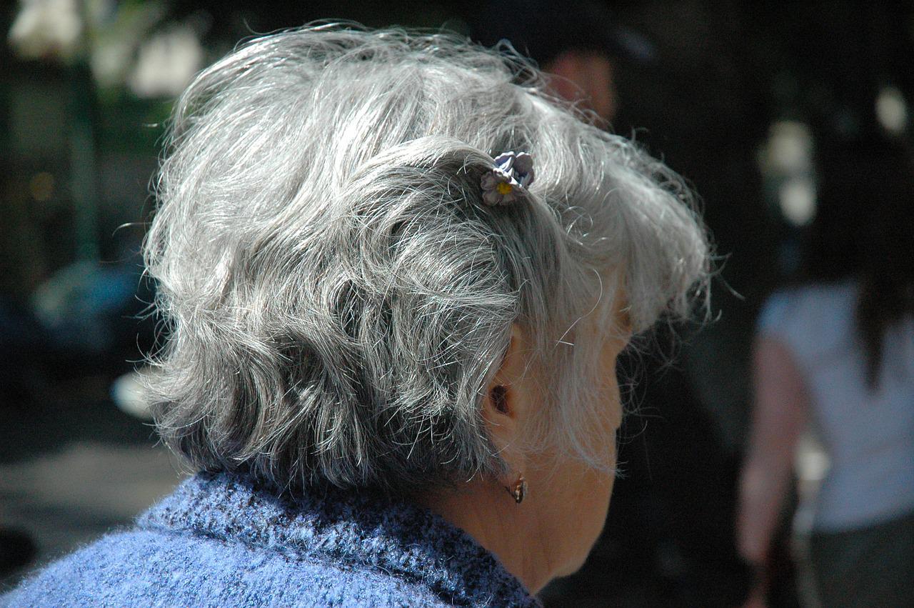 How Hair Ages: Understanding the Science Behind Gray Hair, Balding, and ...